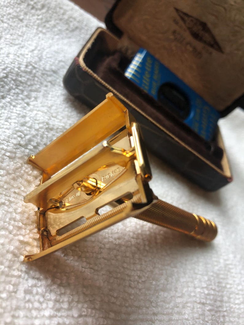 Original Gold Gillette Milord One-piece TTO Razor Set With Case ...
