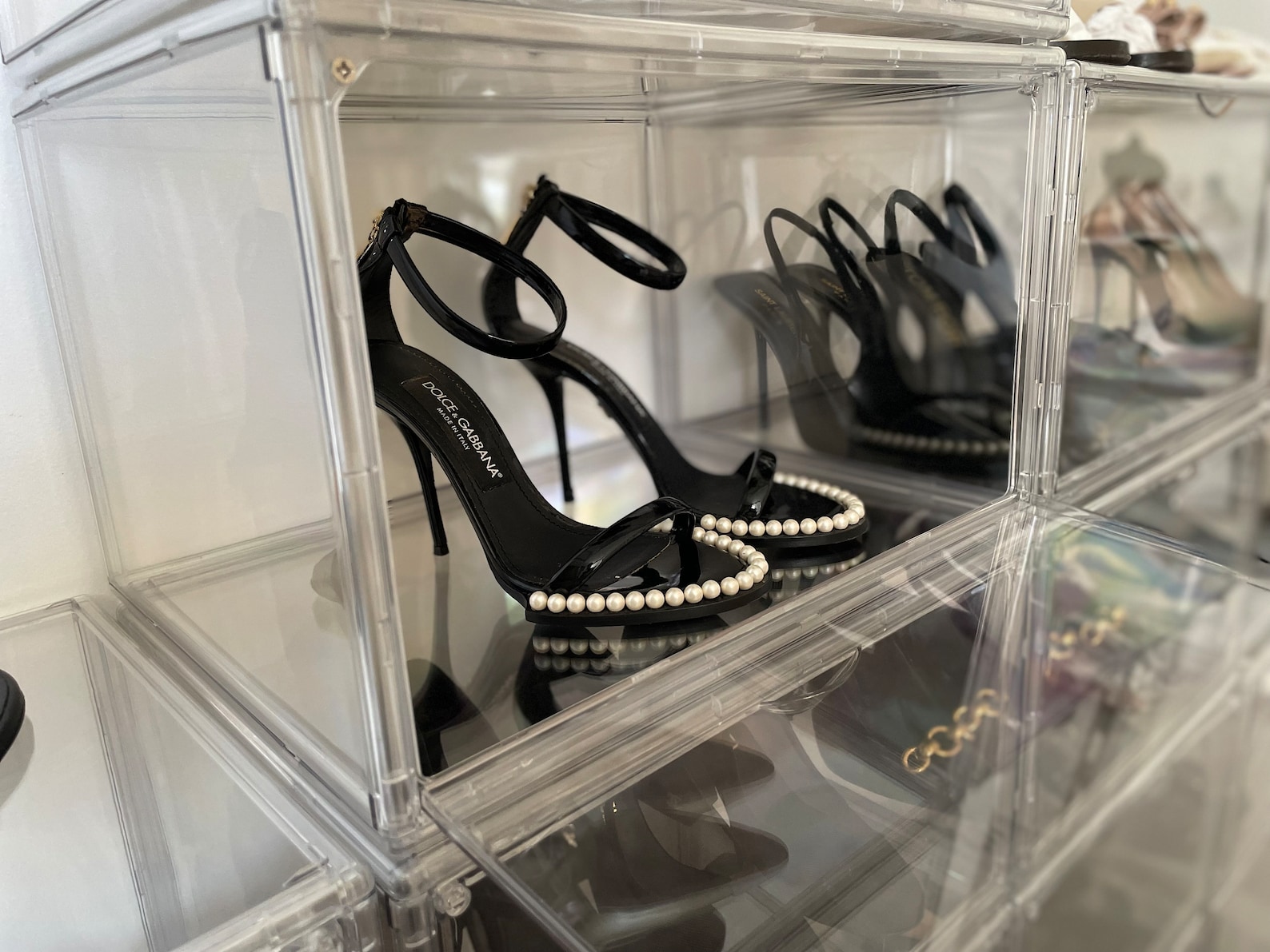 Magnetic Perspex Shoe Display Box Premium Shoe Display Box Stackable ...