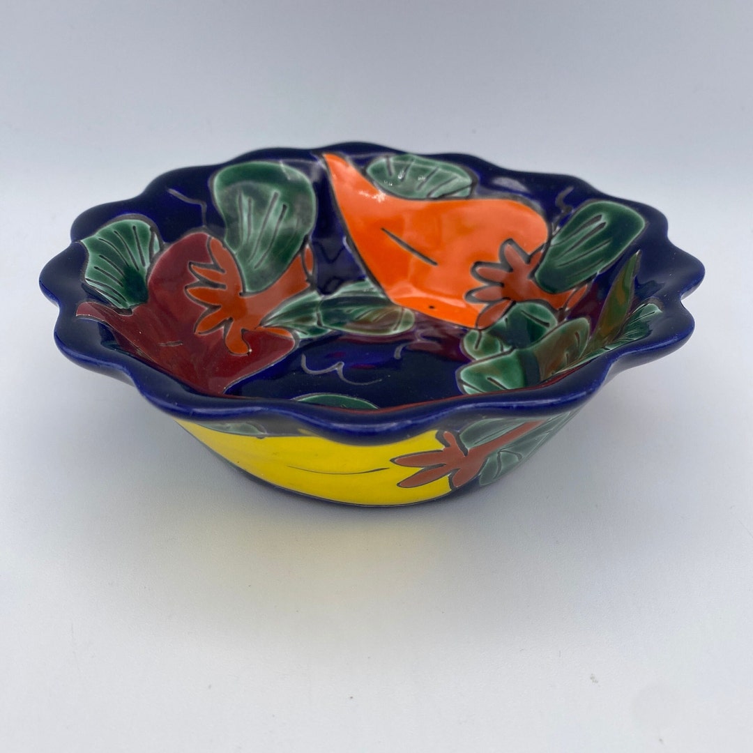 Mexican Pottery Salsa Bowl Colorful Peppers Scalloped Edges, Possibly ...
