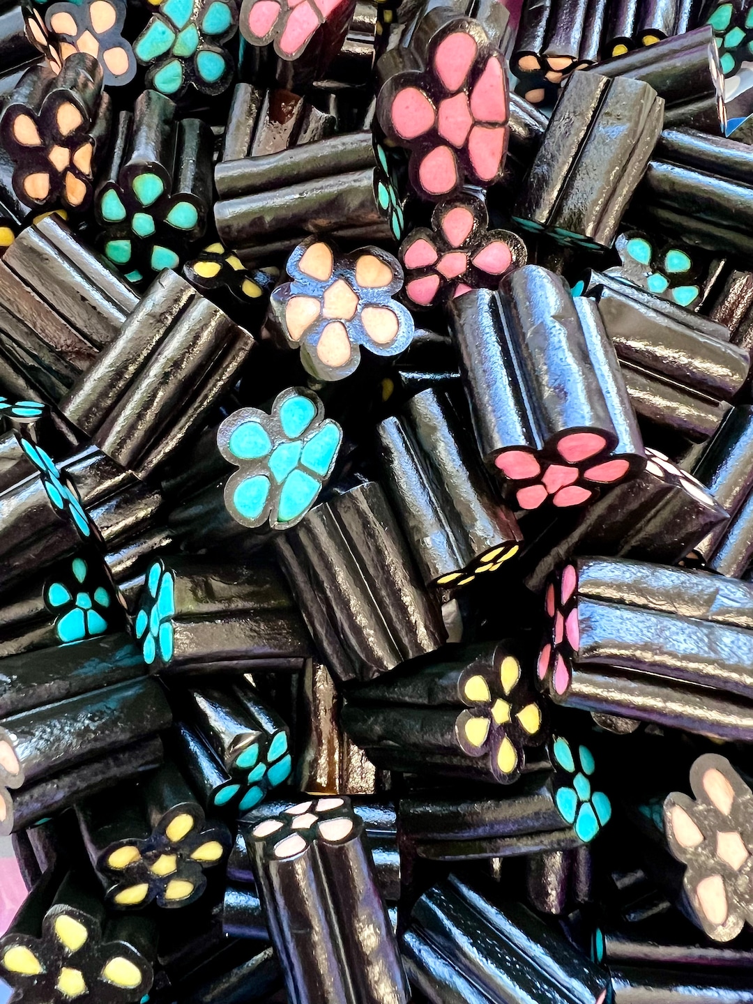 Liquorice Shooters, Flowers, Traditional Sweetshop Sweets, Free ...