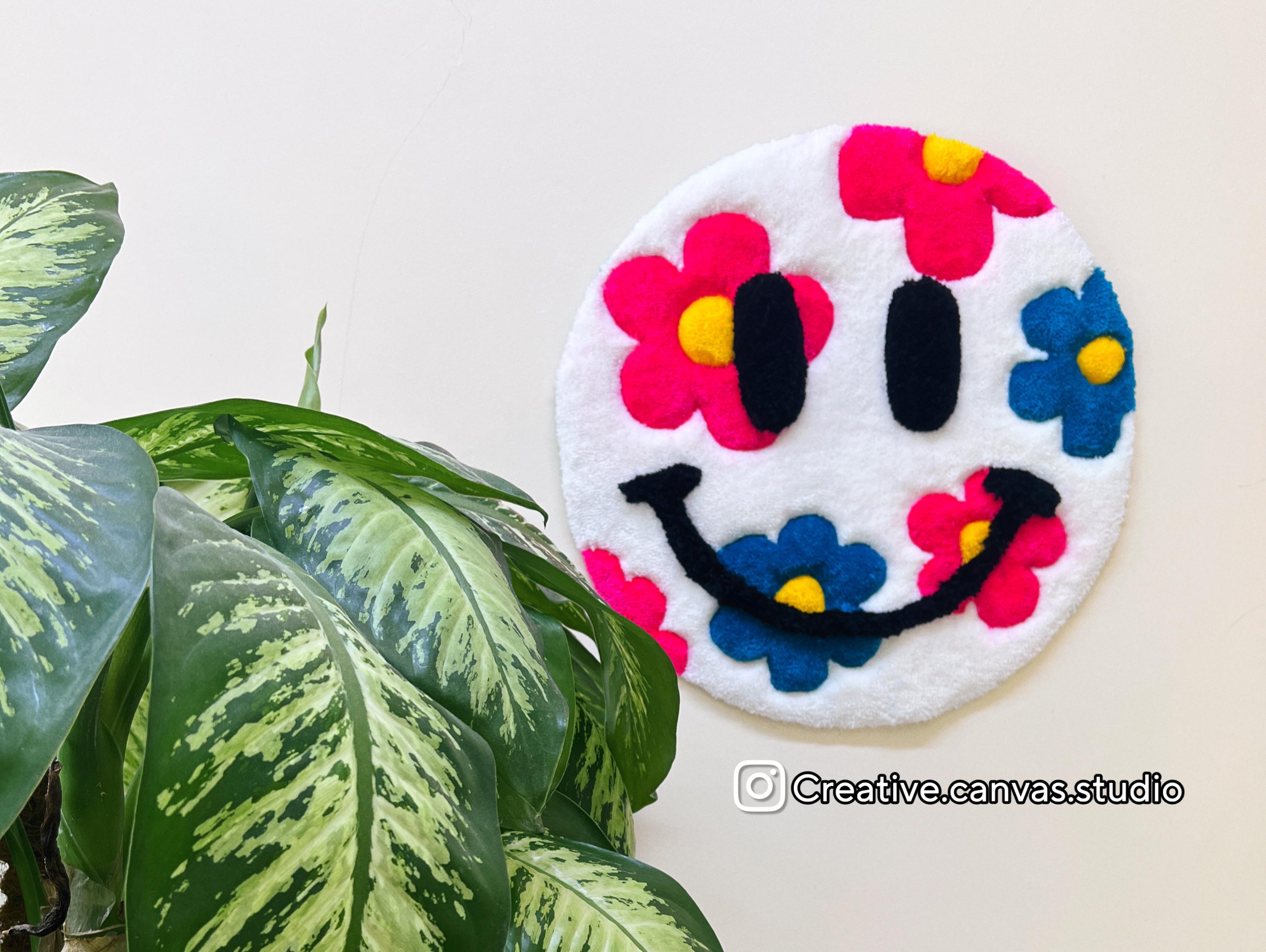 Retro Smiley Face Tuft Rug, Smiley Face 3D Custom Rug, Personalized ...