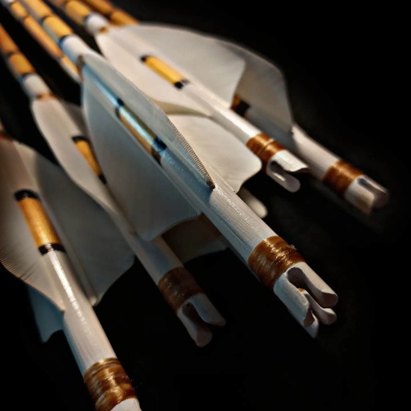 BATTER ARROW - Special Shield Cut Maned Batter Arrows - 12 Piece (ABY ...