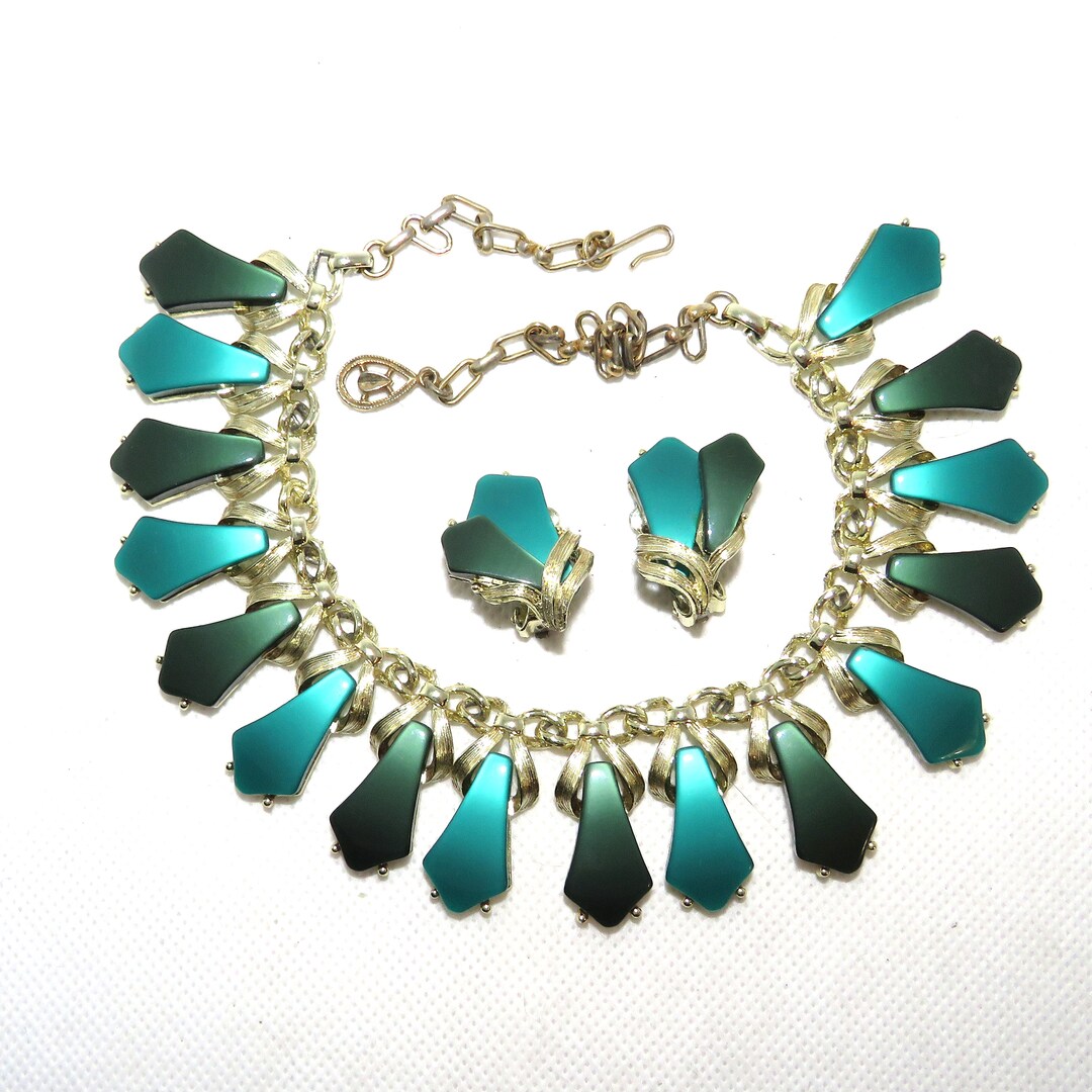 Pakula Vintage Green Plastic Fringe Necklace and Earrings - Etsy