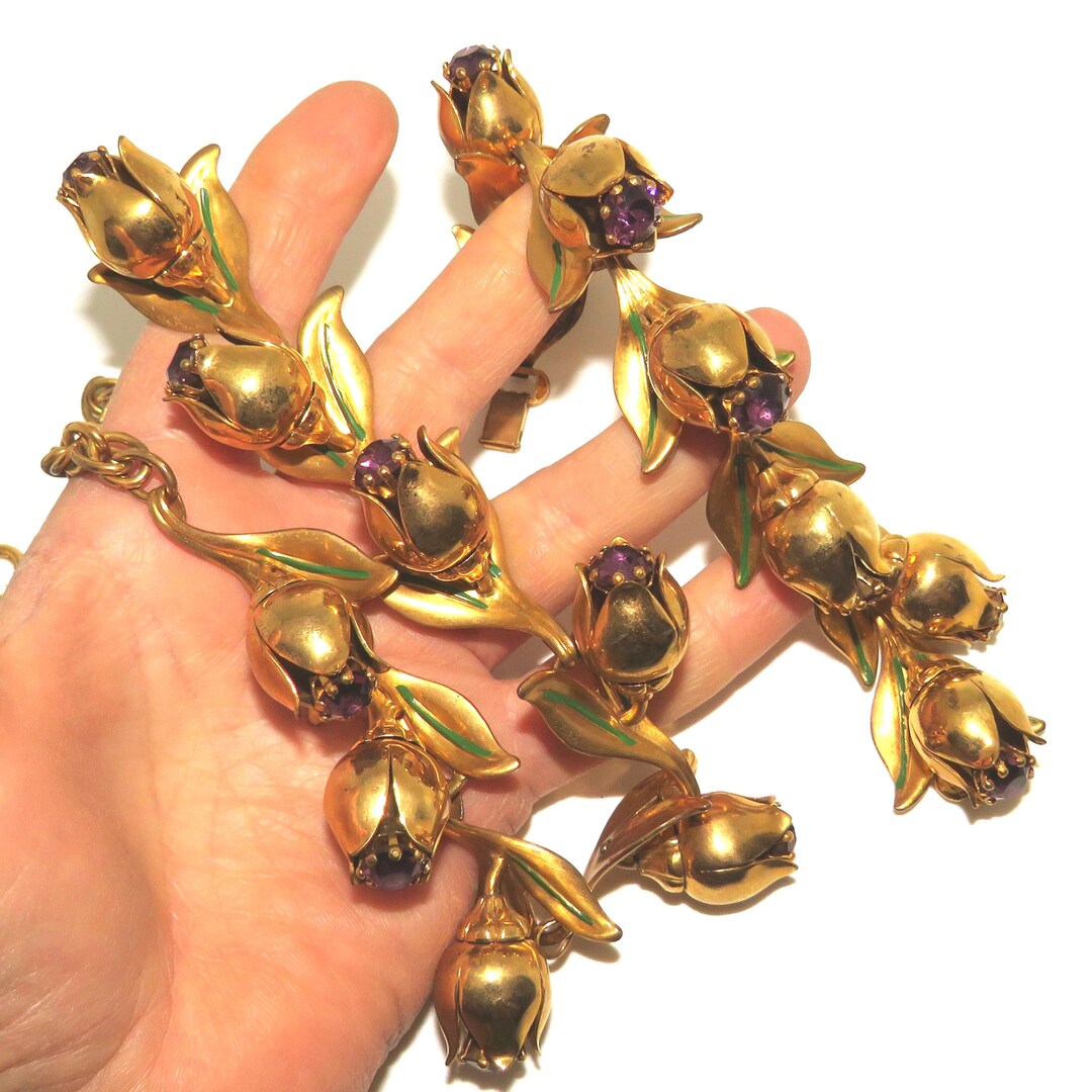 Early Leo Glass Rosebud Necklace and Bracelet Set - Etsy