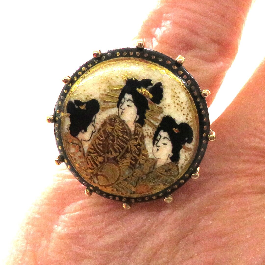 Antique Japanese Satsuma Set in Vintage 10 K Gold Ring - 3 Geisha Girls ...