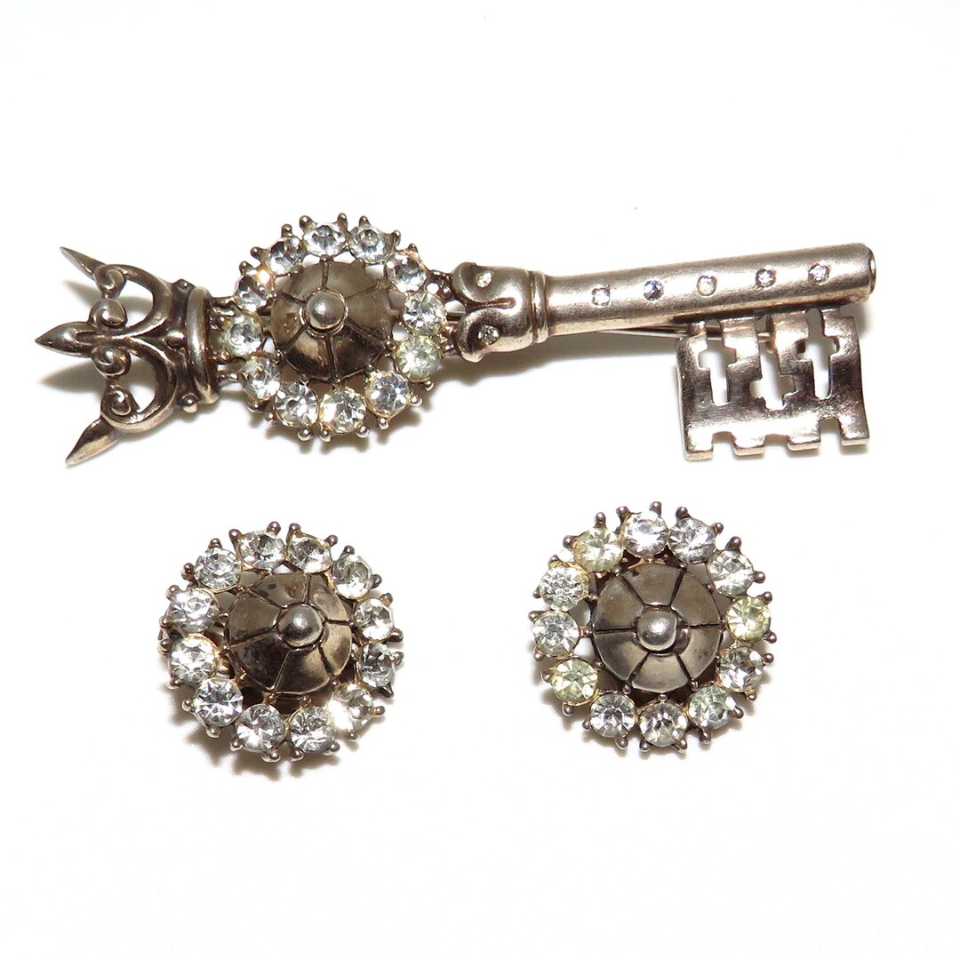 Trifari Sterling Vermeil 1940's Crowned Key Pin and Clip Earrings - Etsy