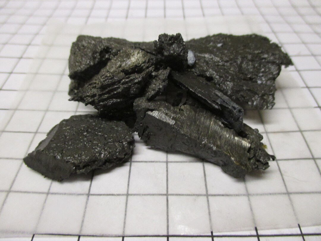 50g 99.5% Strontium Metal Element Sample for Element Collection - Etsy