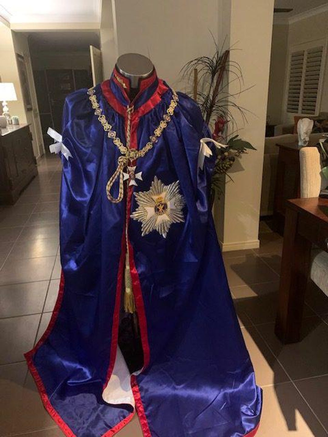 Mantle - Robe ROYAL VICTORIAN ORDER - United Kingdom - Etsy