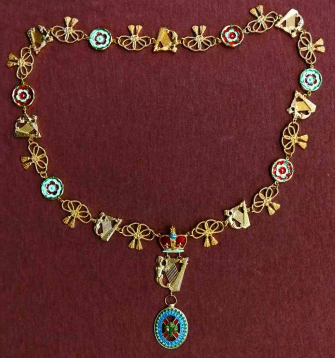 Grand Collar of the ORDER of SAINT PATRICK - United Kingdom / Ireland ...