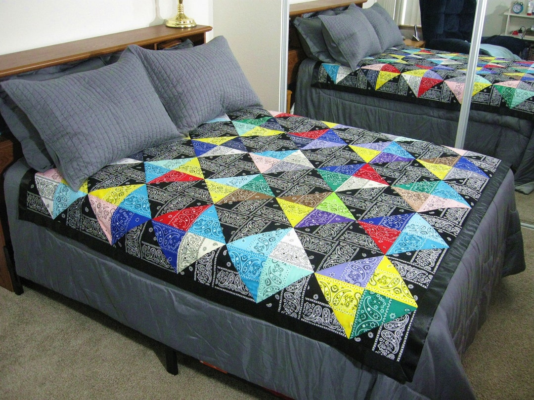 Bandana Blanket (SQUARE) Diamond Pinwheels Pattern in Black and ...