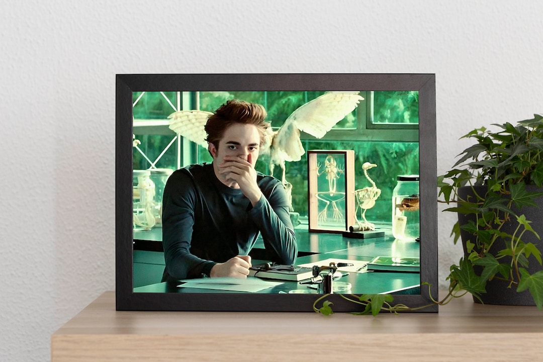 Funny Bathroom Poster, Edward Smell Stinky Face Poster - Etsy