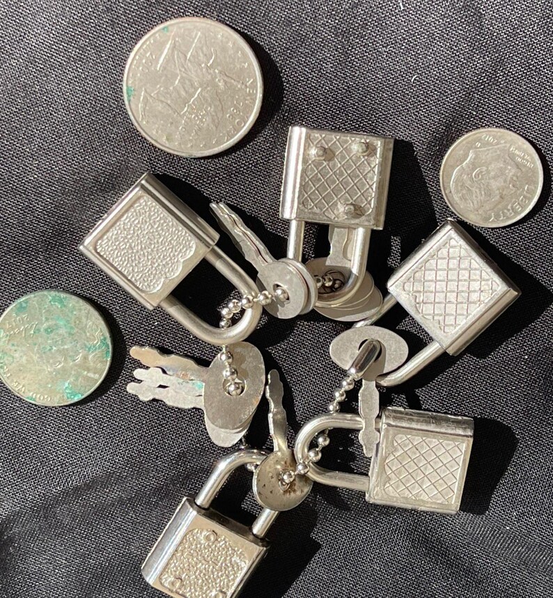 5 Small Vintage Silver Tone Miniature Locks and Keys (#11) With ...