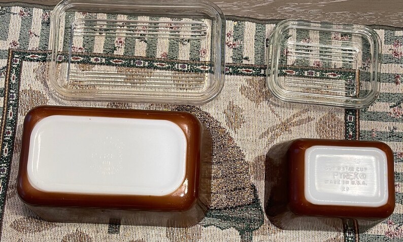 Vintage Brown Pyrex Refrigerator Dishes With Lids: 1.5 PT & 1.5 Cup - Etsy