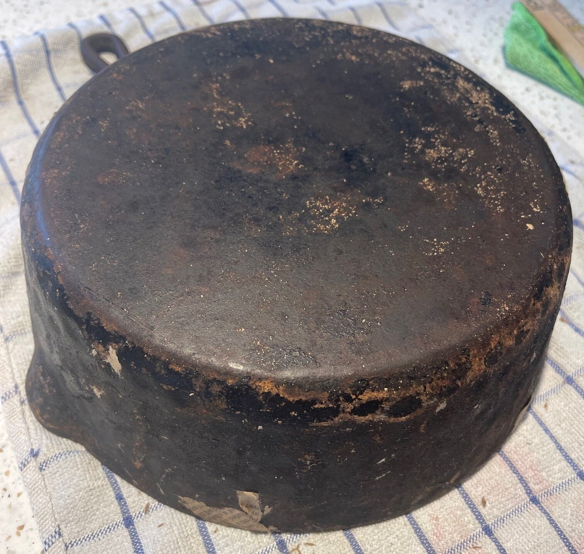 Rusty Vintage Unique "ugly" Hammered Dimpled Chicken Fryer Deep Skillet ...