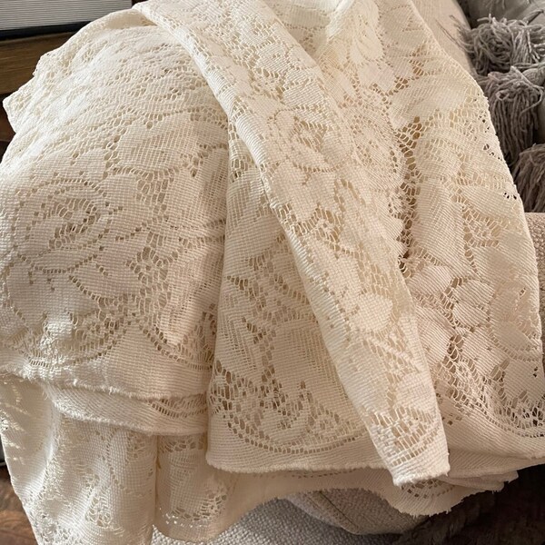 Lace Tablecloth - Etsy