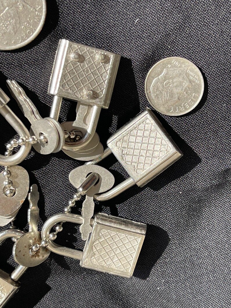 5 Small Vintage Silver Tone Miniature Locks and Keys (#11) With ...
