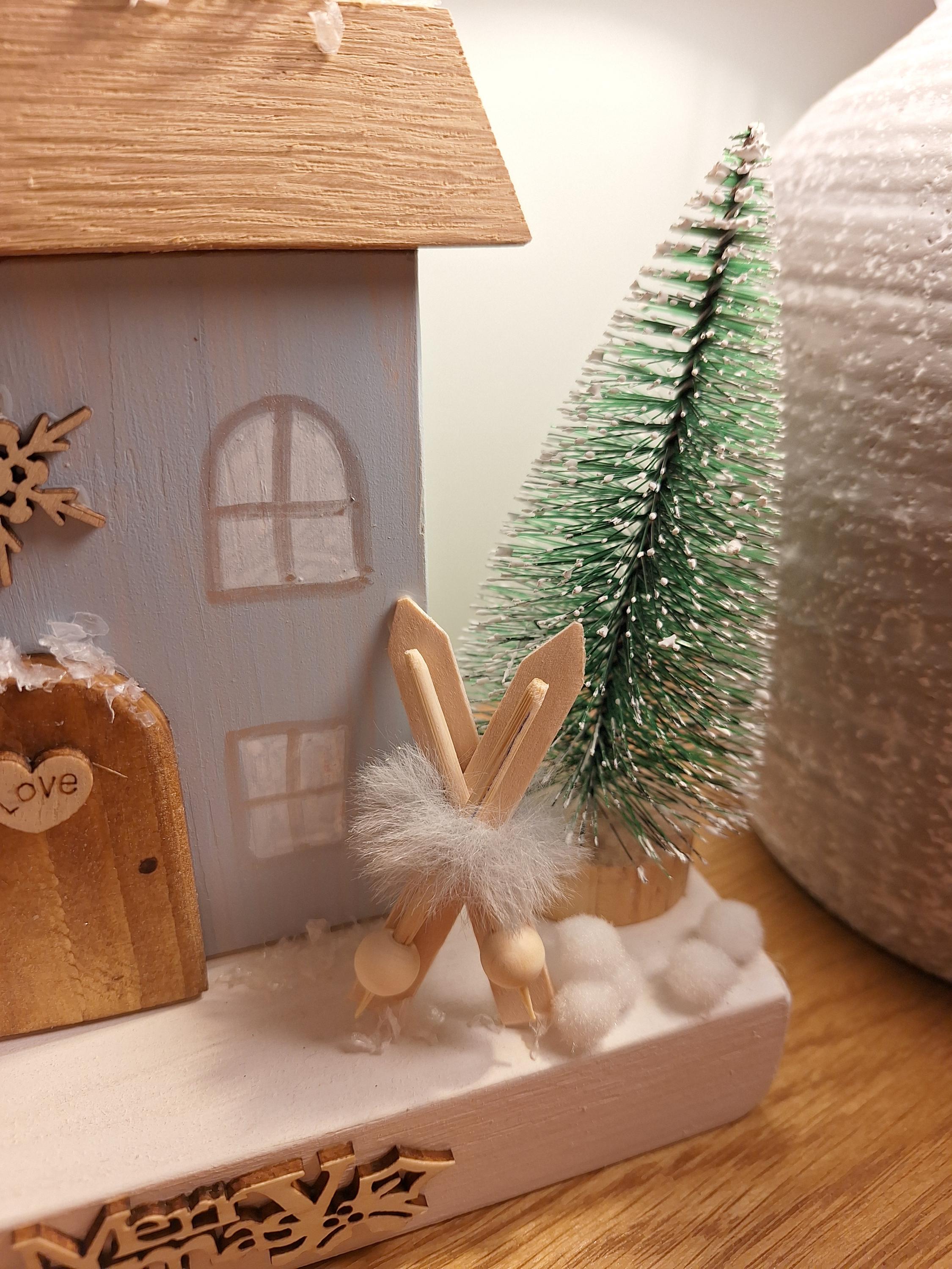Christmas House Scene, With Christmas Tree, Skis, Lamppost, Logs and ...