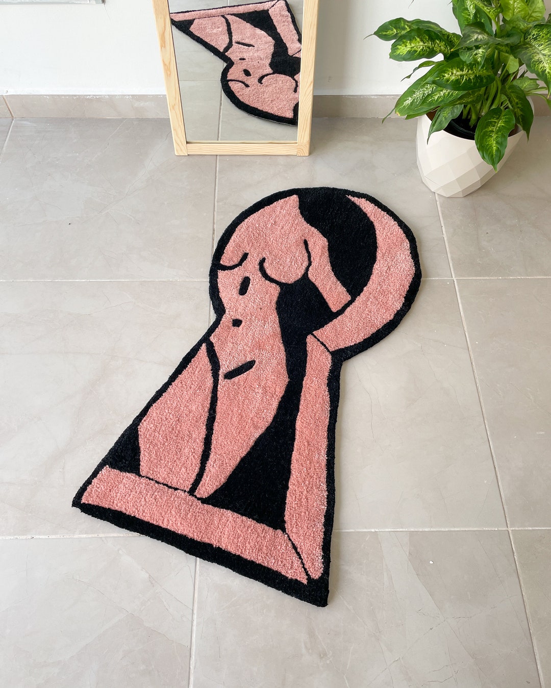 Lock Girl Tufted Rug, Aesthetic Rug, Cute Hand Tuft Rug, Custom Tufted ...