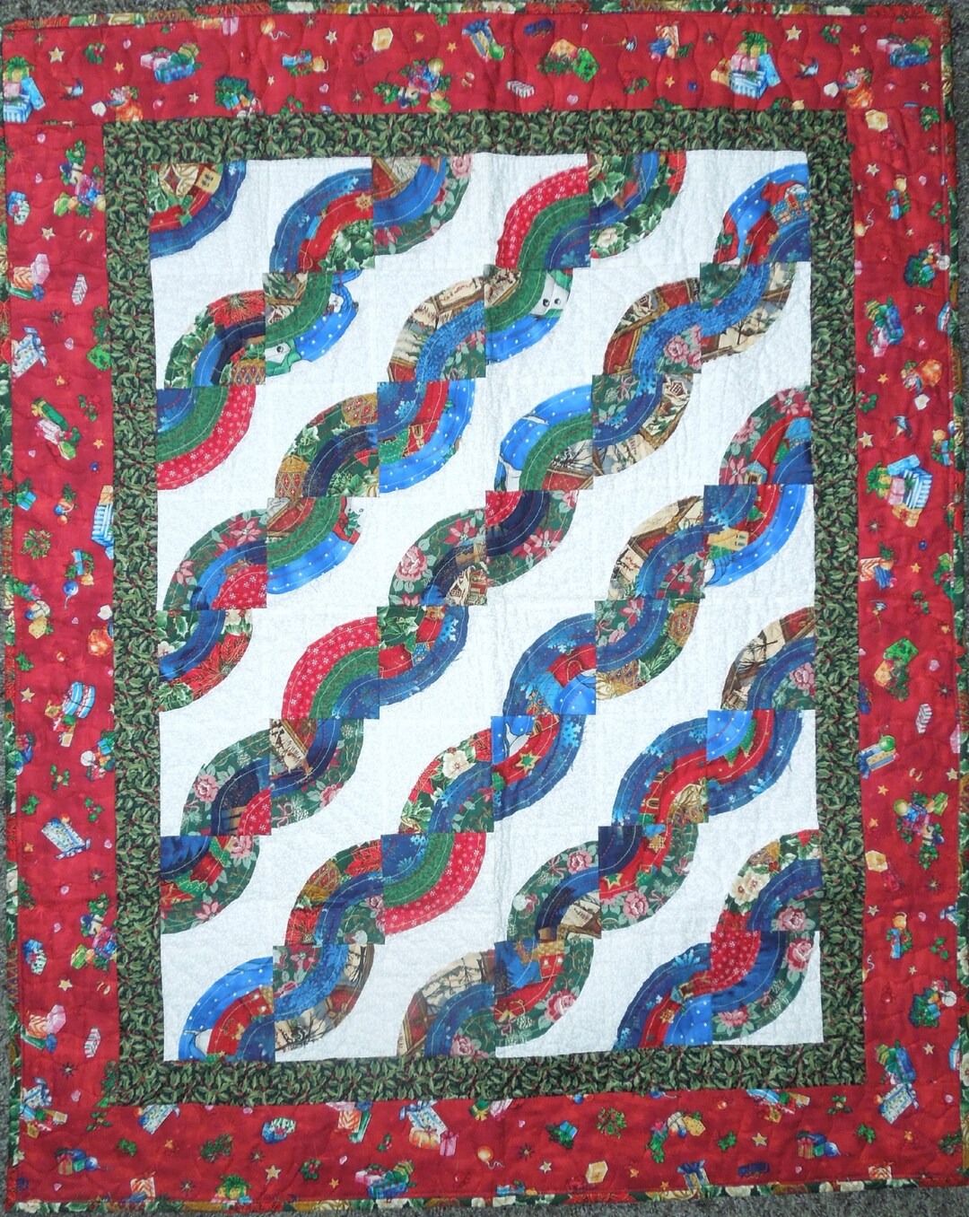 Bullseye Design Small Quilt, Festive Decor - Etsy