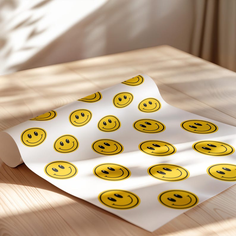 Retro Smiley Face Pattern Wall Art - Bold Yellow Vintage Aesthetic ...