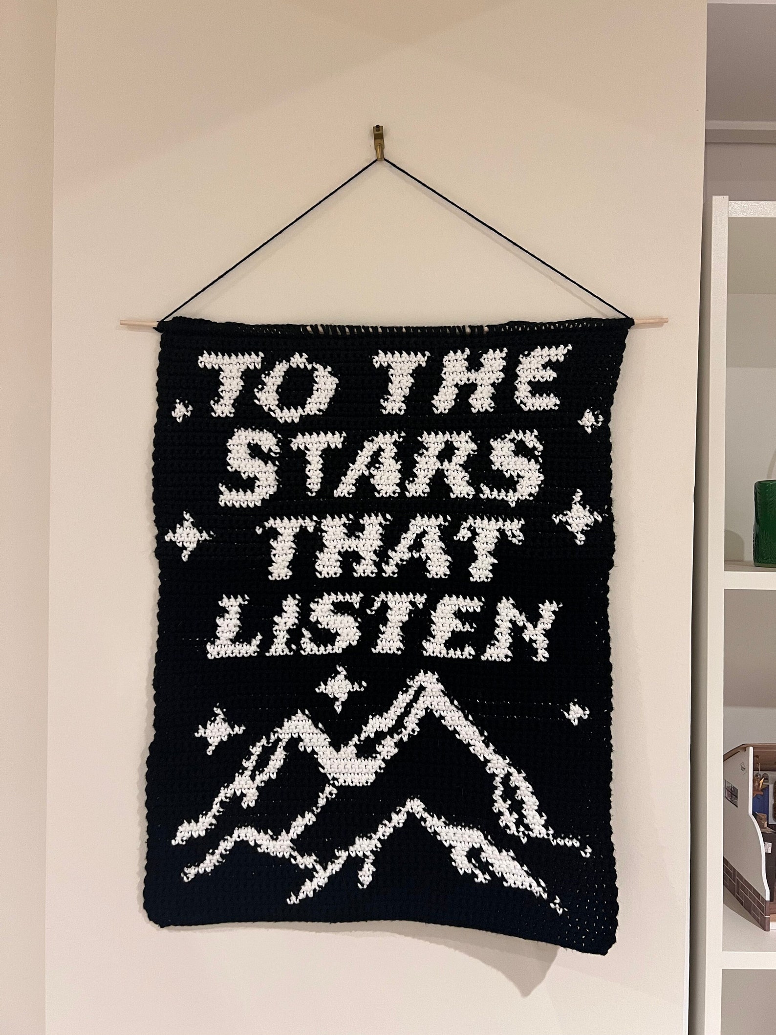 ACOTAR Velaris Stars Wall Hanging Crochet Pattern - Etsy