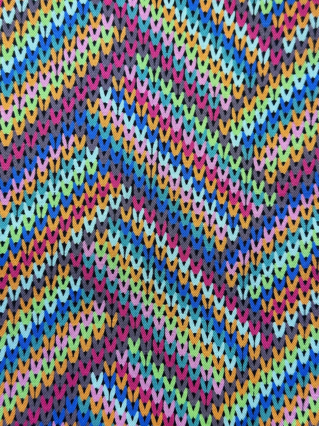 Greta Lynn Fabric knitted Zigzag for Kanvas Llama Drama Benartex 1 Yard ...