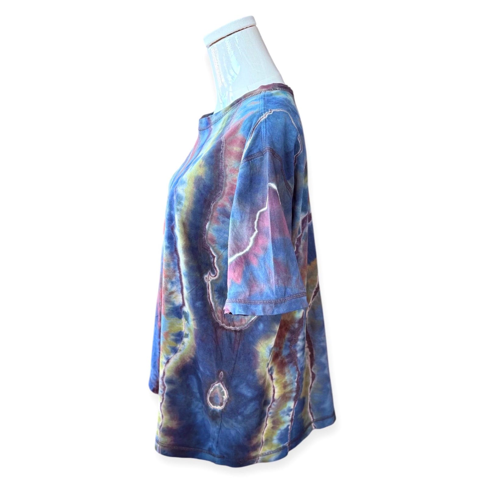 MEDIUM Blue Water Earthy Organic Geode Tie Dye, Adult Unisex Handmade T ...