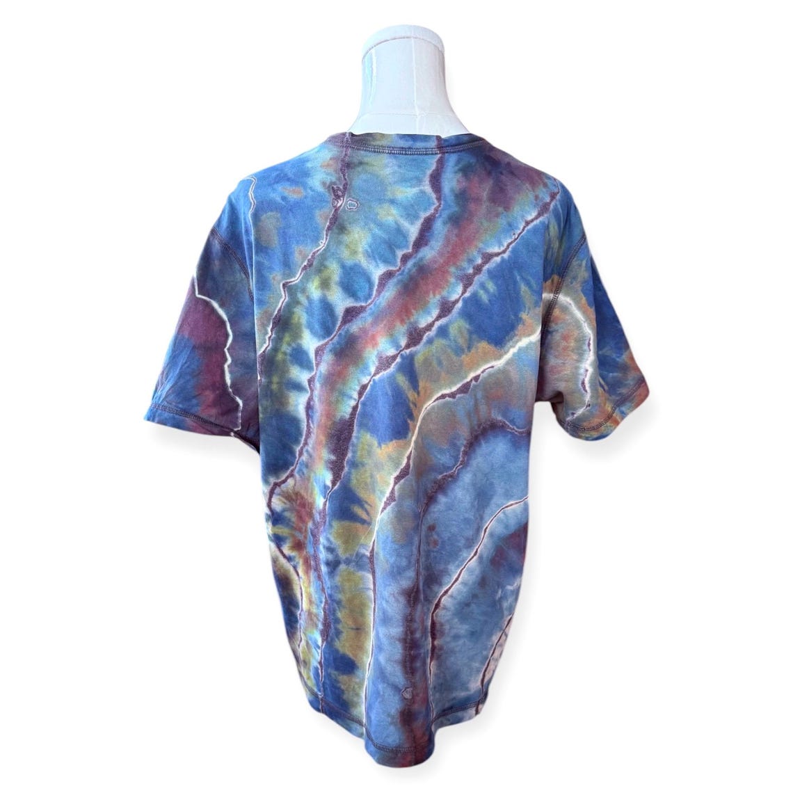 MEDIUM Blue Water Earthy Organic Geode Tie Dye, Adult Unisex Handmade T ...