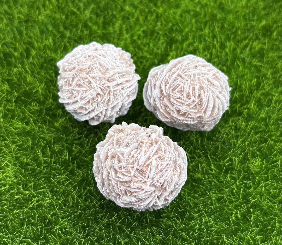 S Size Desert Rose Selenite (15-20grams) - Gypsum - Rough - Natural ...
