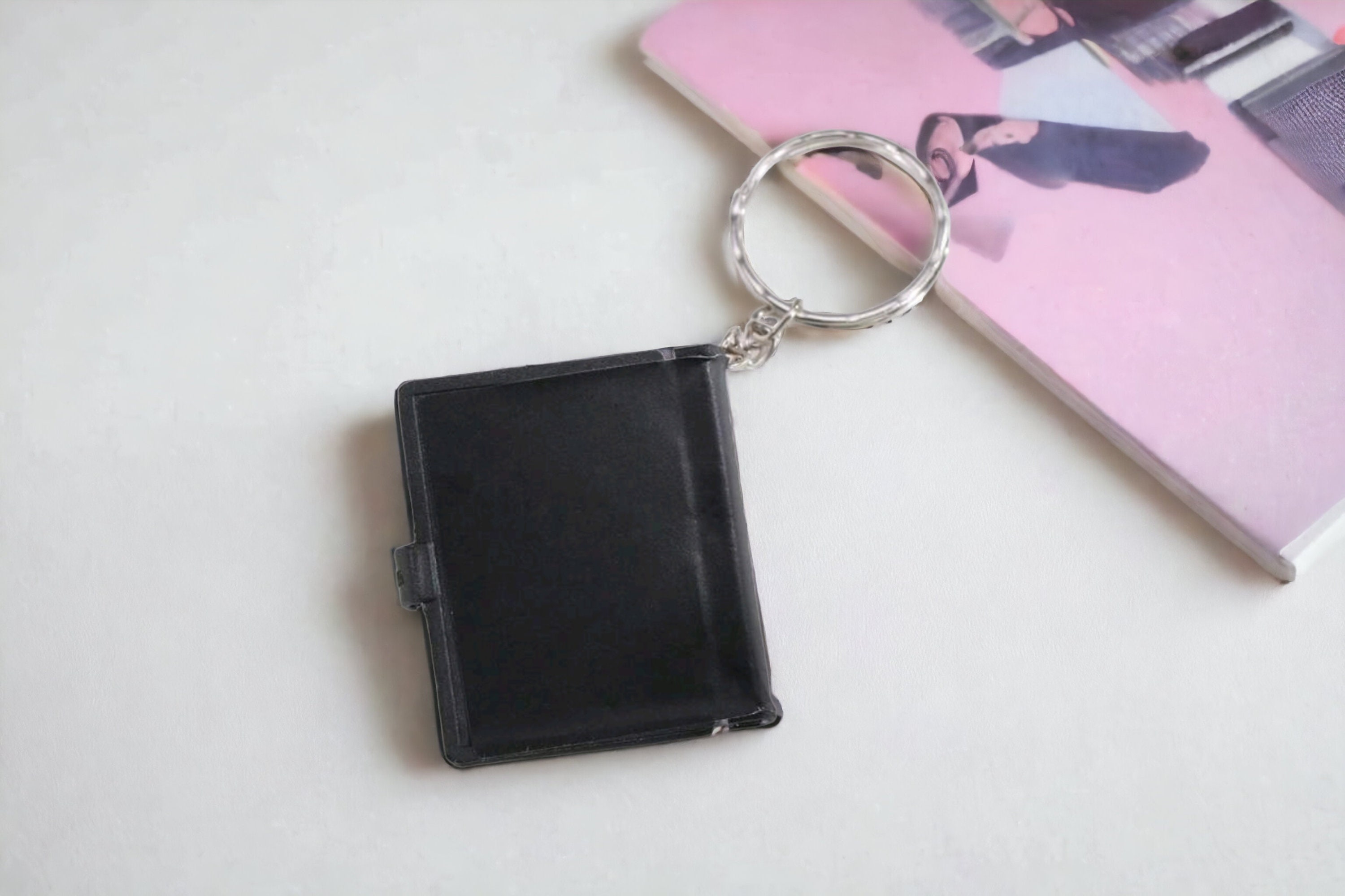 Mini Bible Keychain (in English) Mini Biblia Llavero (en Ingles) - Etsy