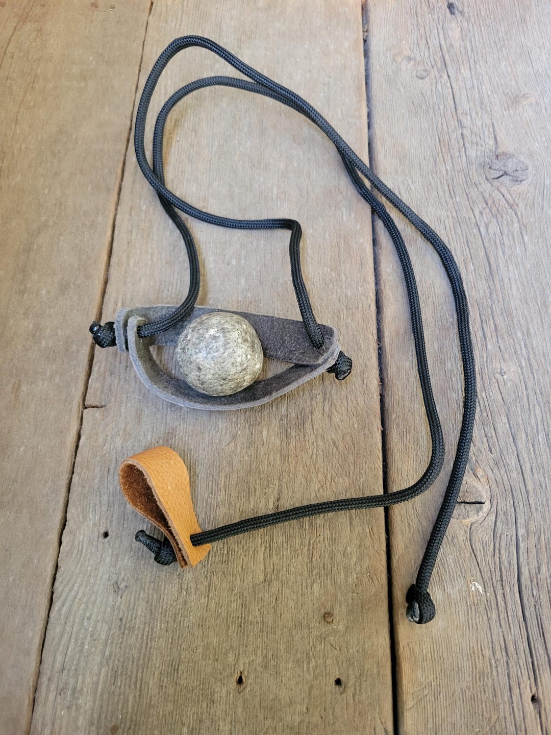 Handmade Leather Shepherd Sling: Paracord Survival Rock Sling - Etsy