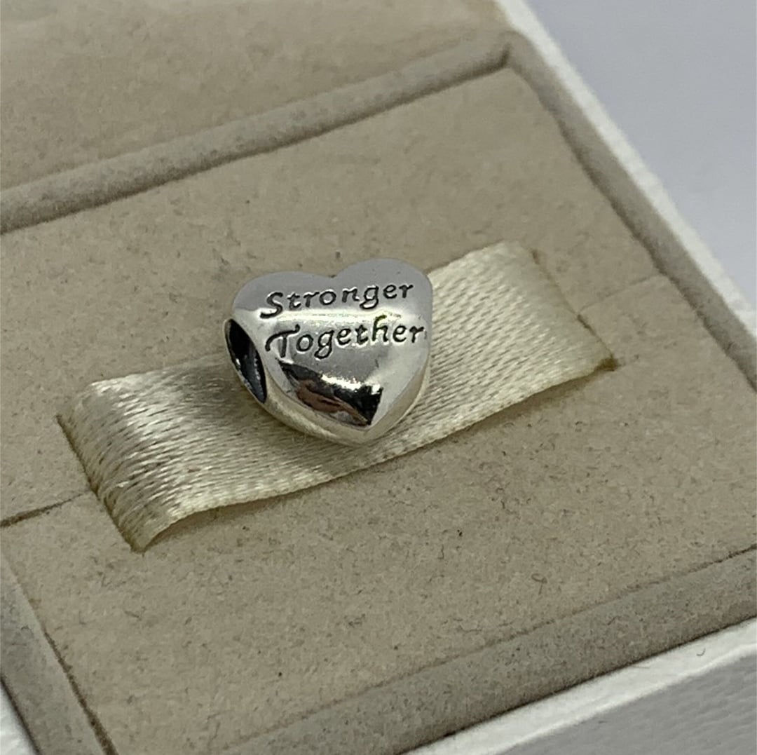 Pandora True Friends Heart Charm Friends Are Stronger Together Heart ...