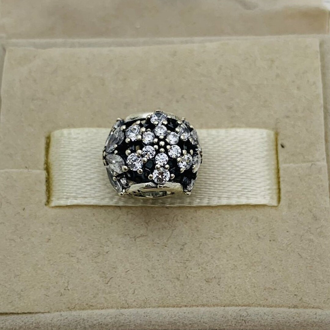 Pandora Sparkling Herbarium Cluster Round Charm Silver Pendant S925 ...