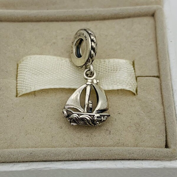 Sailboat Charm - Etsy