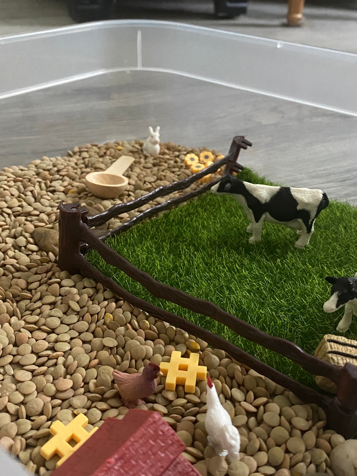 Farm Sensory Bin/ Farm Animal Bin/ Kids Sensory Bin - Etsy