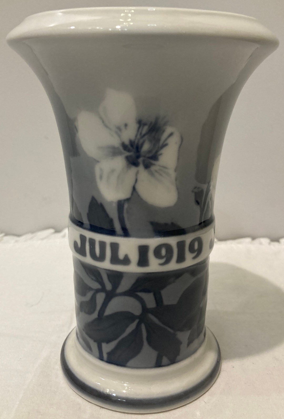 Royal Copenhagen Porcelain flowers Vase - Etsy