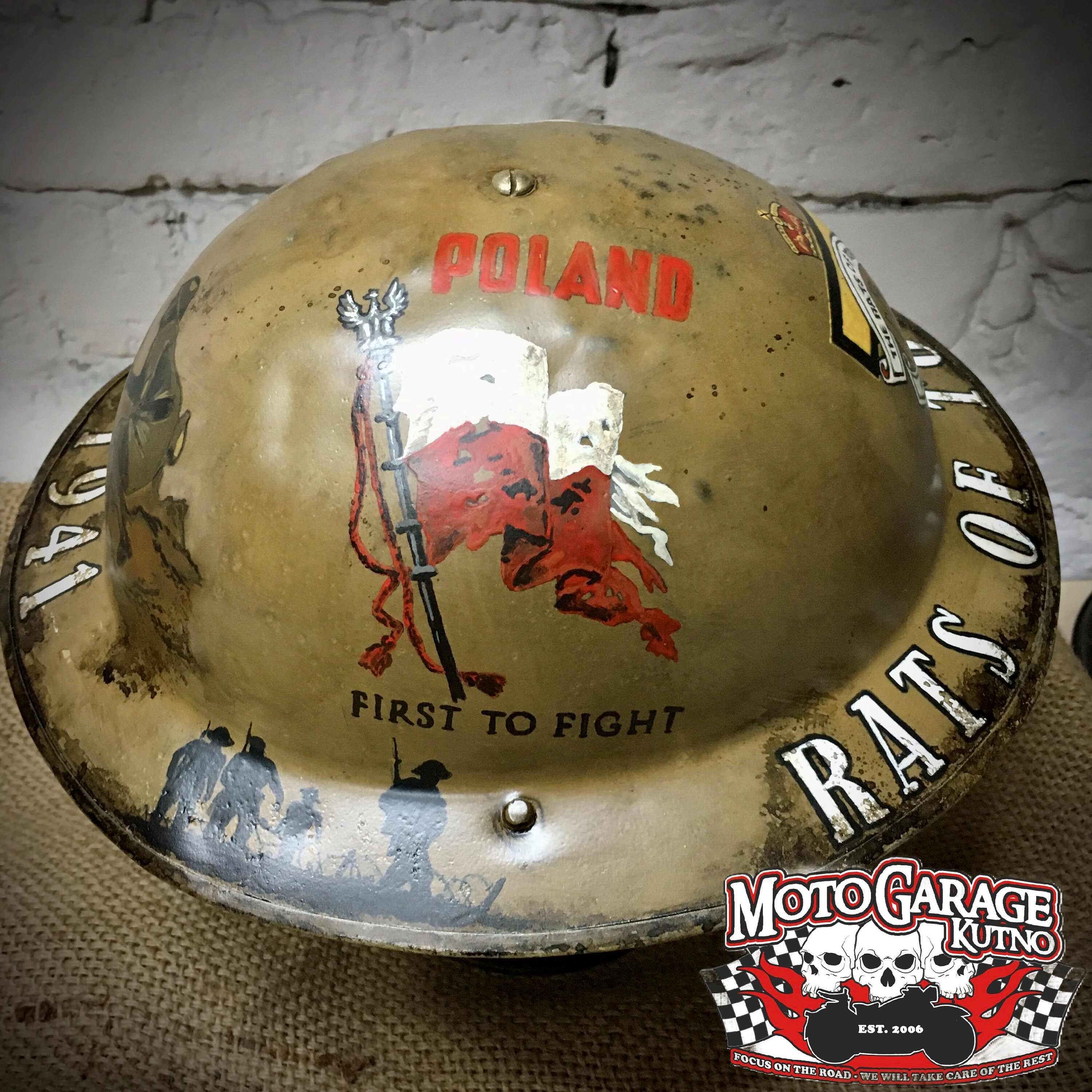 British Mk2 Helmet Rats of Tobruk, Decoration, WWII, North Africa 1941 ...