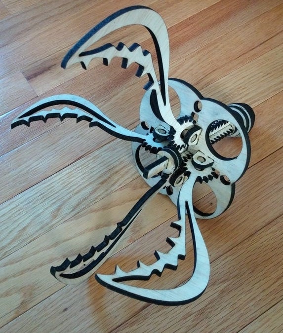 Mechanical Wooden Claw Kids Toy, Funny Laser Cut Grabber Arm Toy ...
