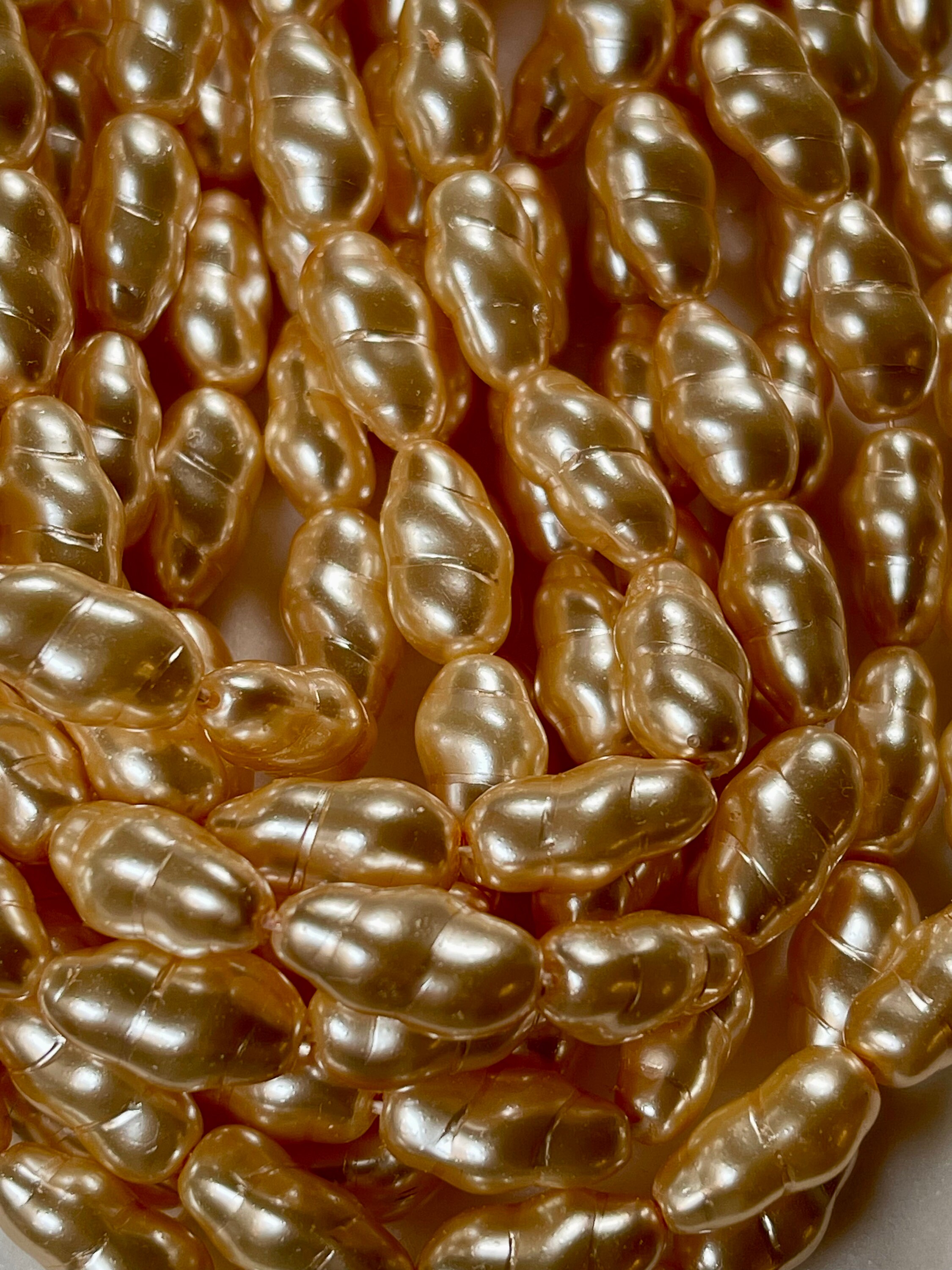 Czech Glass Pearls. 16x9mm Light Creamy Peach Pearl. Oblong Baroque ...