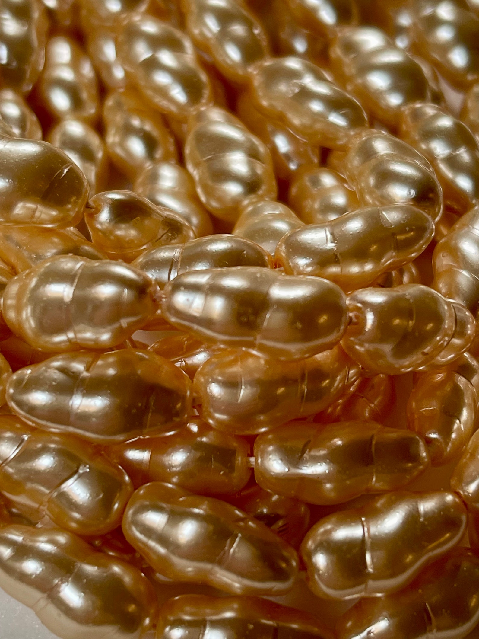 Czech Glass Pearls. 16x9mm Light Creamy Peach Pearl. Oblong Baroque ...
