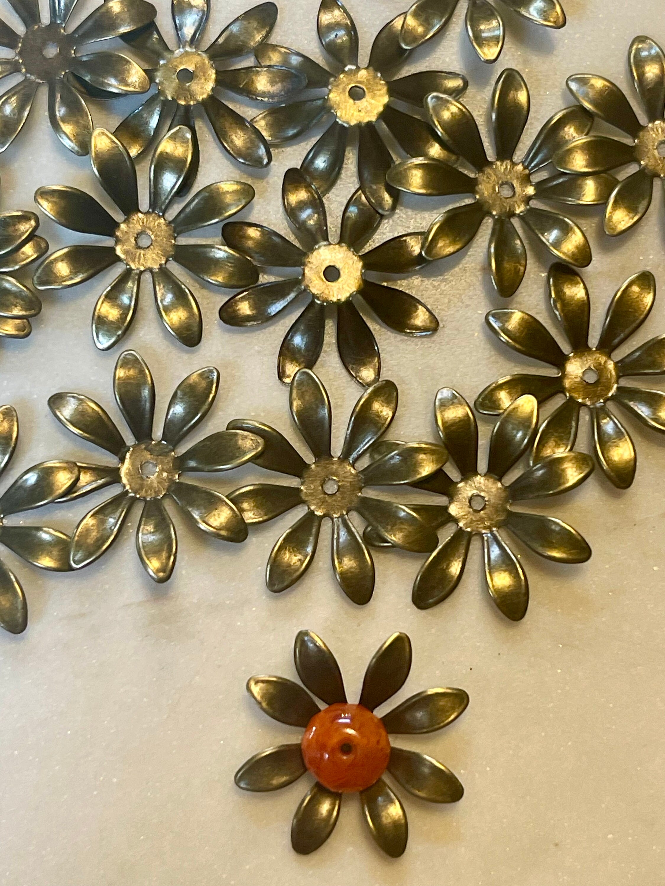 Eight Petal Iron Flowers, Antique Bronze, 29x26.5mm Flexible, Stackable ...