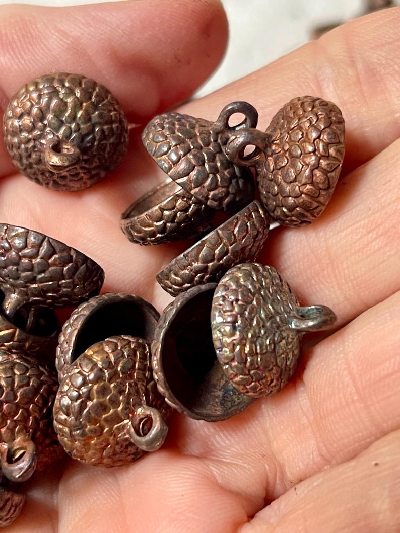 Acorns Tops!! 15mm X 11mm, Rusty Patina, No Two Are Alike. Glue on Tops ...