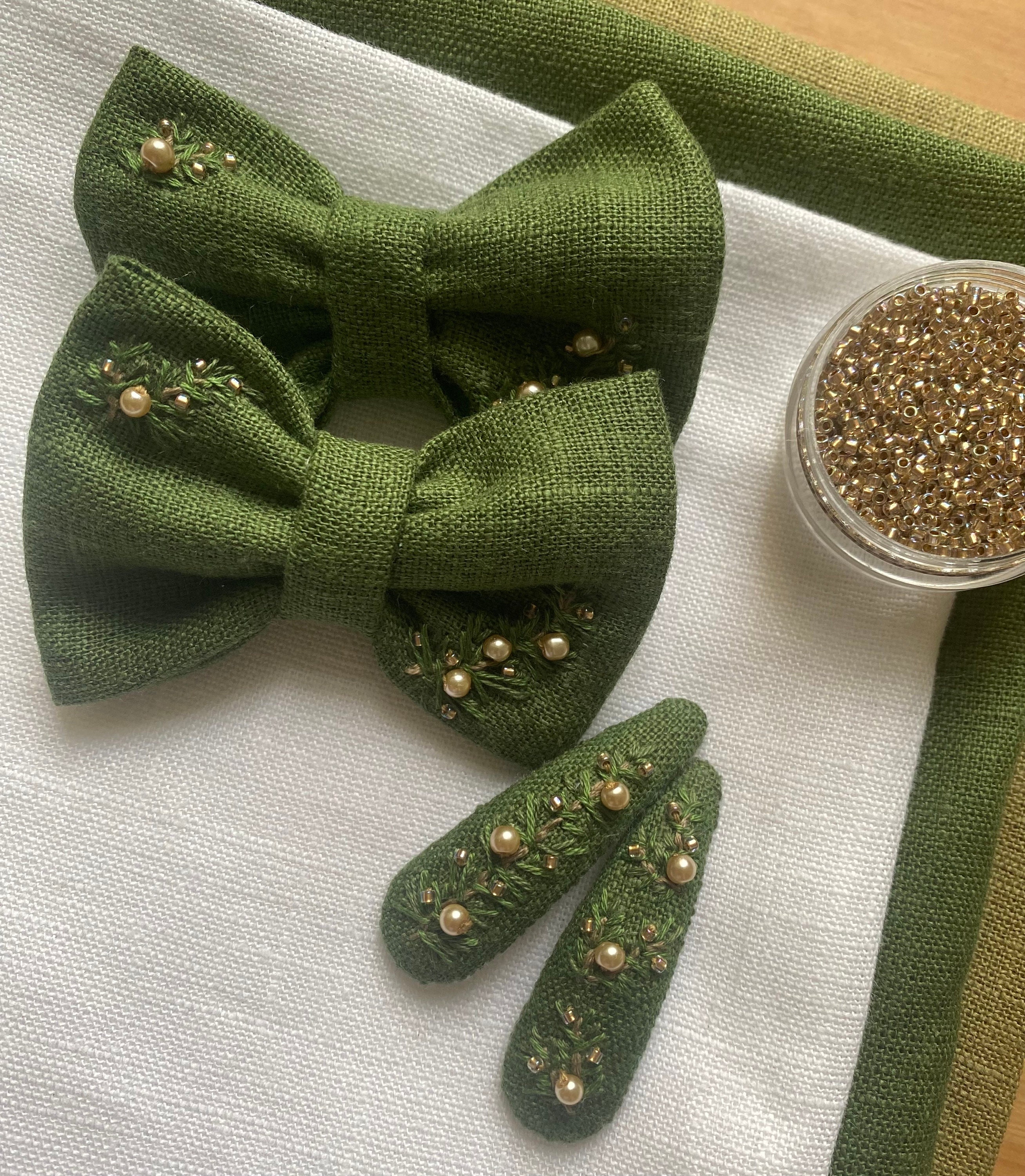 Girls Embroidery Fabric Hair Bow, Hand-embroidered Linen Hair Bow ...