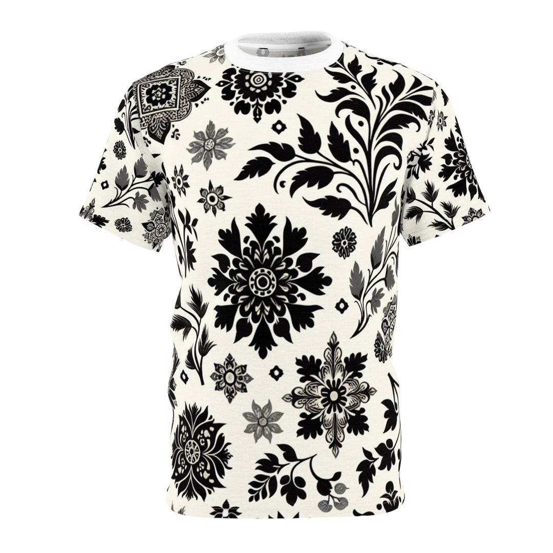 Indo-chic Heritage Tee: Seamless Indian Motif Masterpiece - Traditional ...