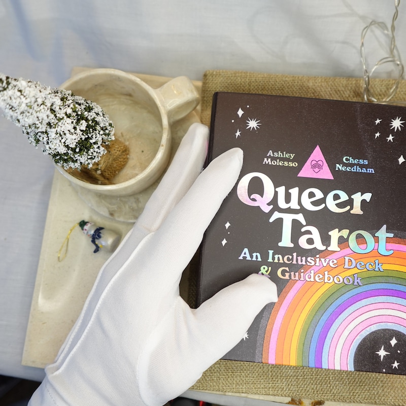 Queer Tarot - Etsy