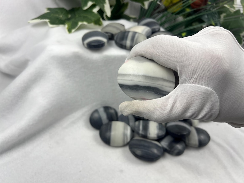 Taiji Jade Palm Stone: Polished Worry Stone, Home Decor Home Decor ...