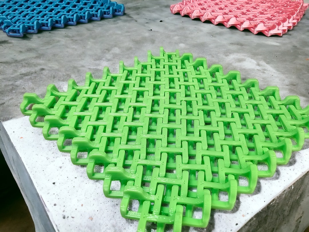 3D Printed Flexible Chainmail Coaster, Sensory Fidget Toy, Flat Fabric ...