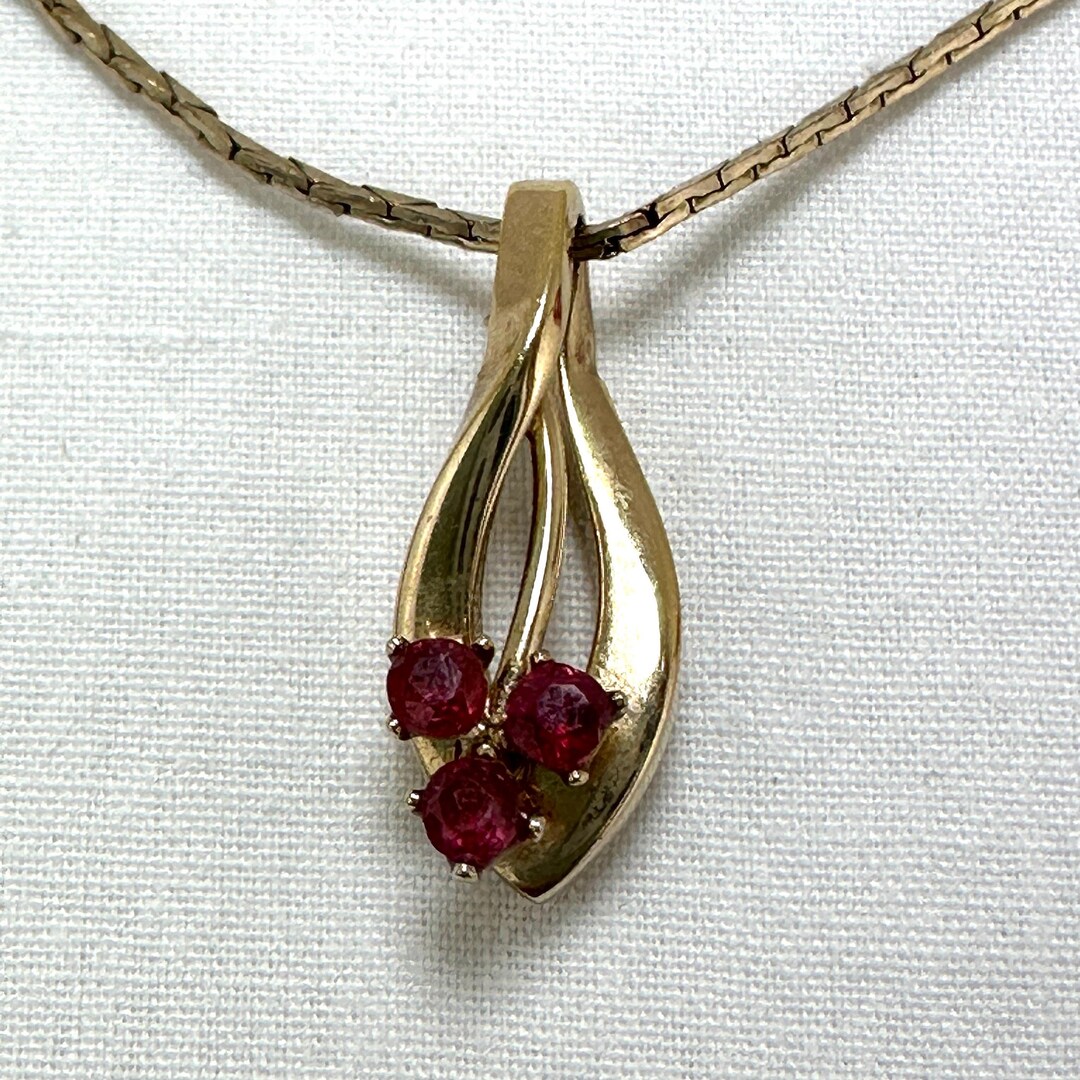 DEC Ruby and 14K Gold Filled Necklace - Etsy
