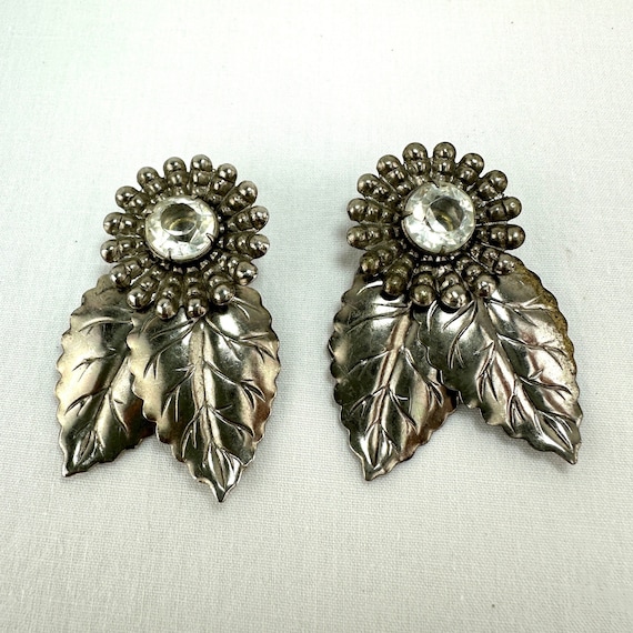 Midcentury Silver Tone Articulated Fur Clips - Gem