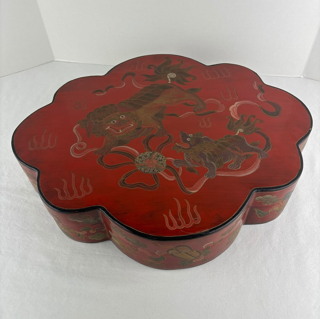 20thc Chinese Red Lacquer Box With Foo Dog Motif - Etsy